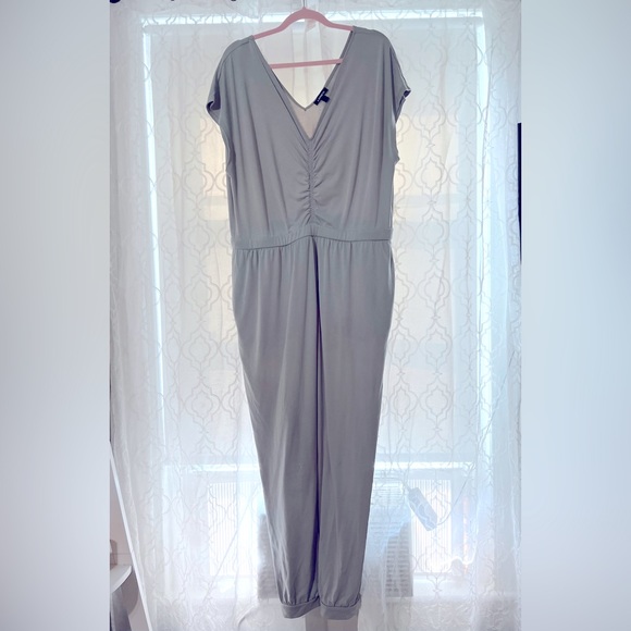 Express | Pants & Jumpsuits | Express Jumpsuit | Poshmark